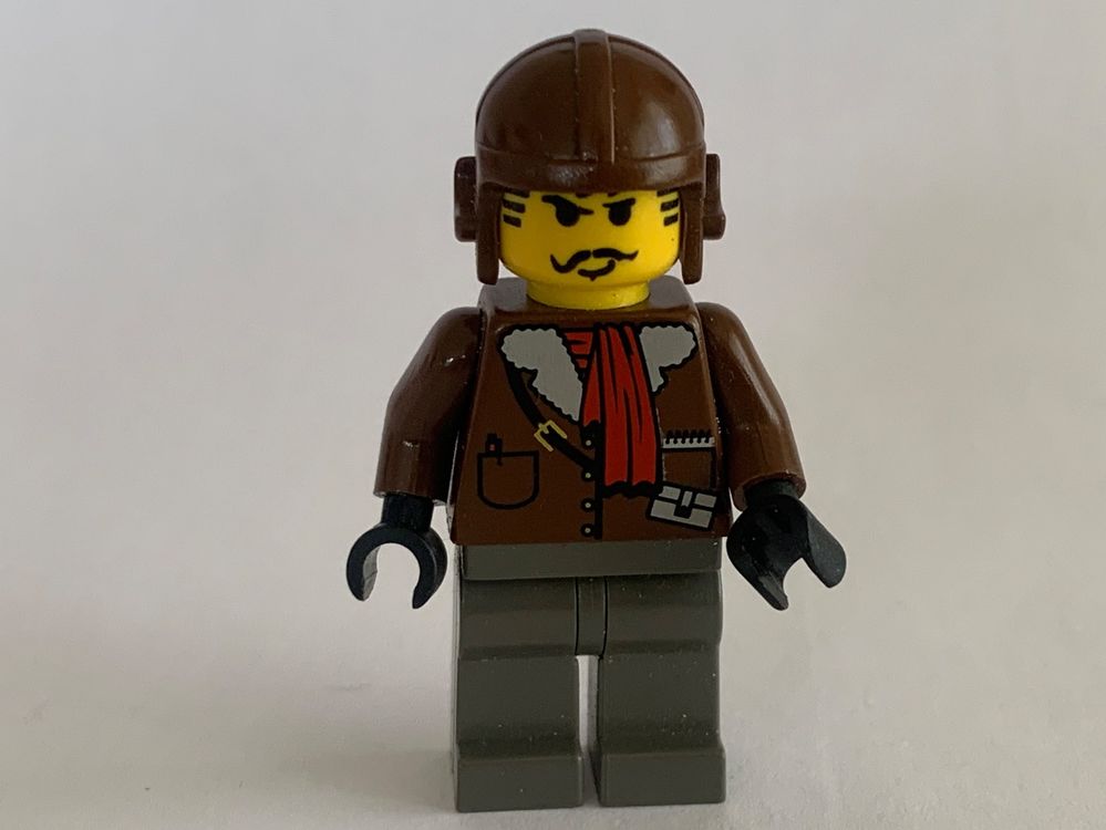 Lego adventurers Figur ab 1CHF! (Gebraucht) in Paspels für CHF 1 – mit ...