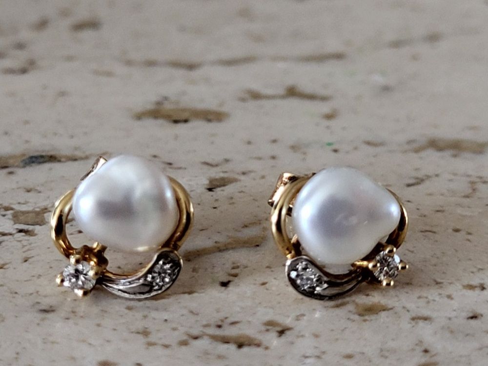 Ohrstecker Gold 750, 18 Karat mit Brillianten und Perlen (Gebraucht) in Regensdorf für CHF 170 ...