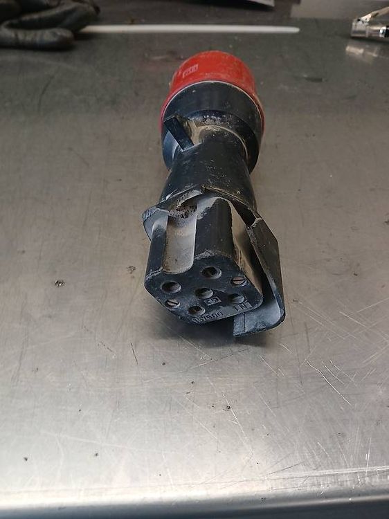 Stromstecker Kupplung (Gebraucht) in Wilihof für CHF 1 – nur Abholung ...