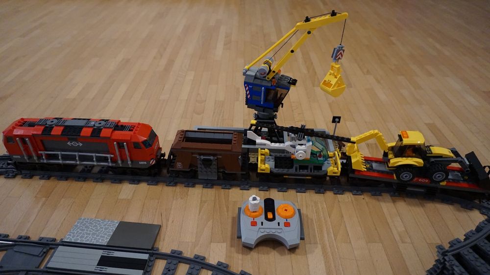 Lego City Zug 60098 mit Abriss-Baustelle 60076 und Schienen (Gebraucht ...