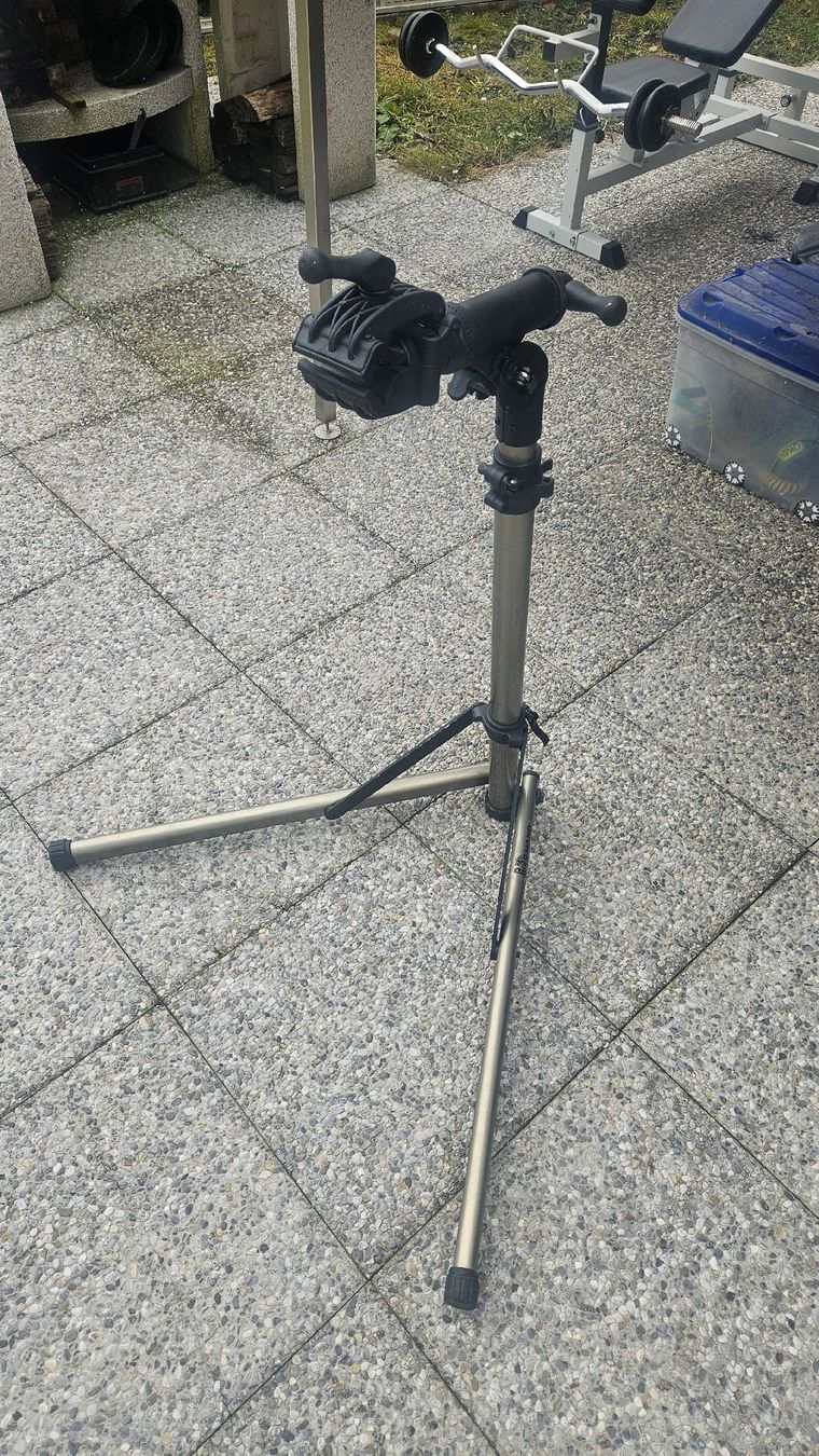 Bike Hand Bicycle Repair Stand - Perfect for Tune-Ups! (Gebraucht) in ...
