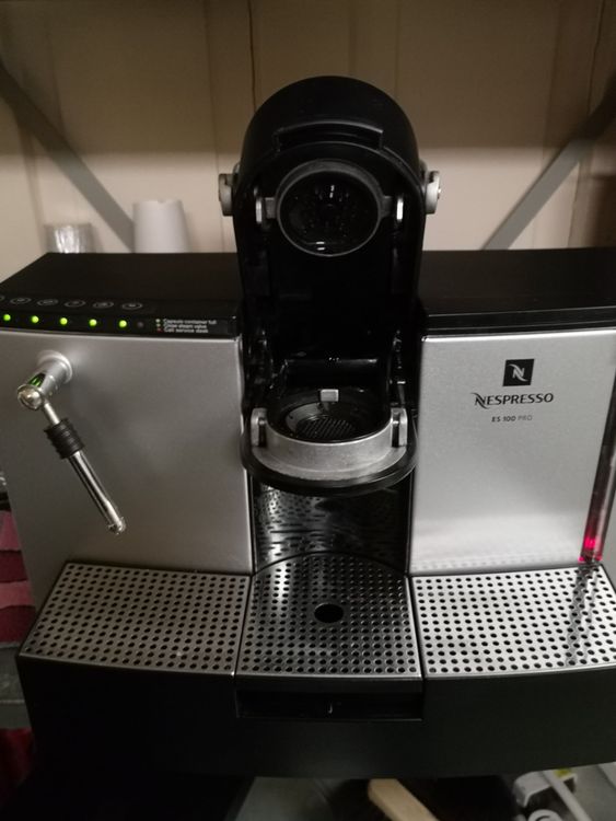Nespresso es 100 pro (Gebraucht) in Lostorf für CHF 109 – mit Lieferung ...