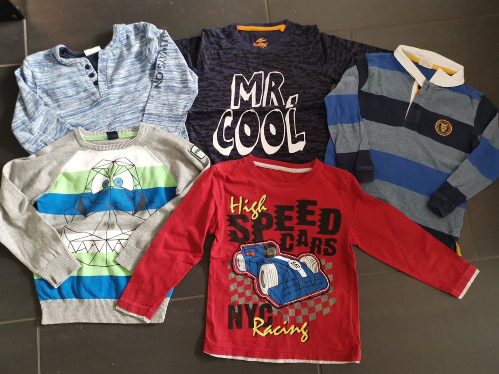 5 Pullis gr. 116 (Gebraucht) in Unterentfelden für CHF 14 – mit Lieferung auf Ricardo kaufen