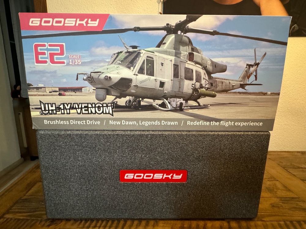Goosky E2 Bell UH-1Y Venom RTF mit 3 Akkus (Neu (gemäss Beschreibung ...