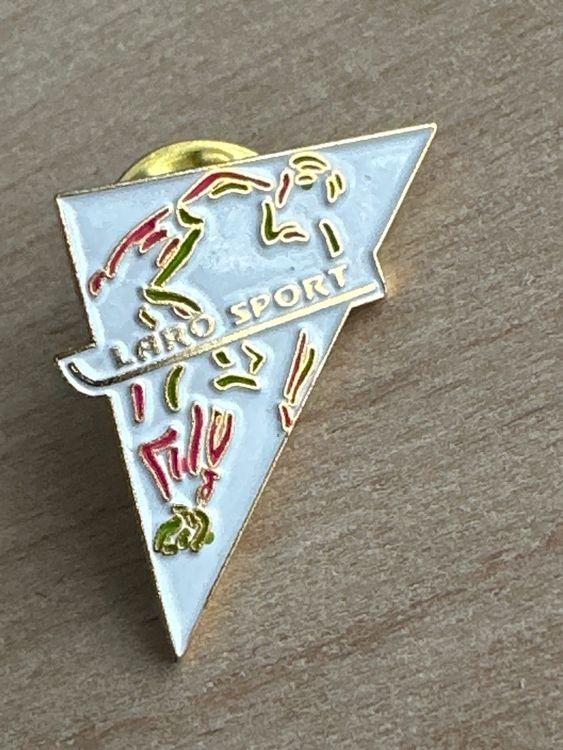 Pin Laro Sport | Kaufen auf Ricardo