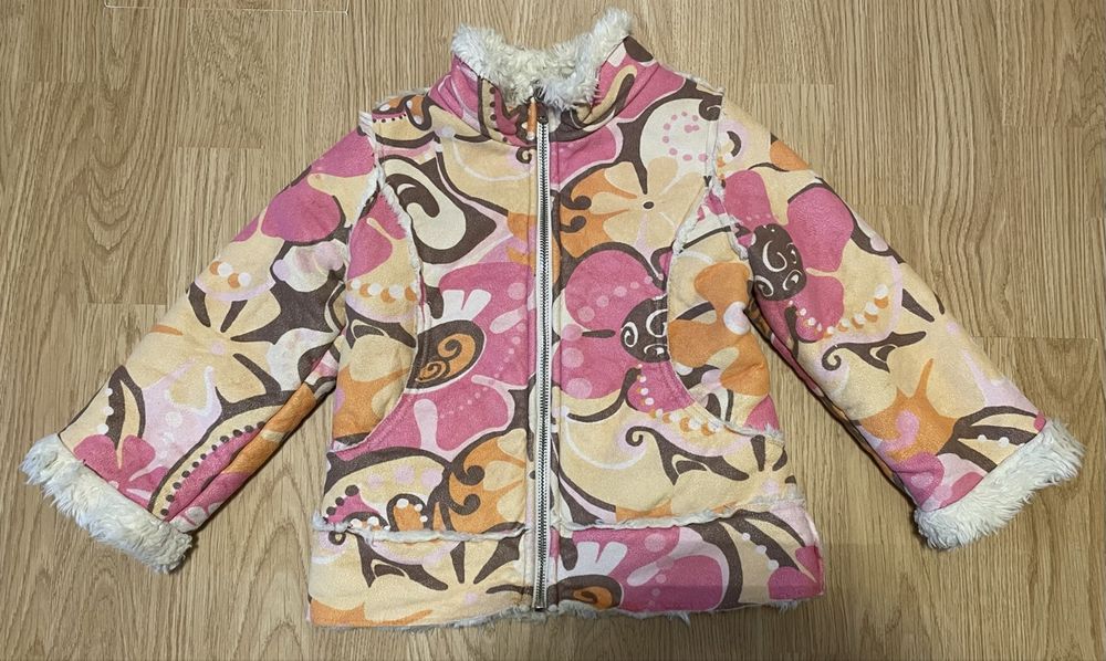 💛🩷Herziges Jäckli von BENETTON, Grösse 2-3 Jahre🩷💛🩷 (Gebraucht) in ...