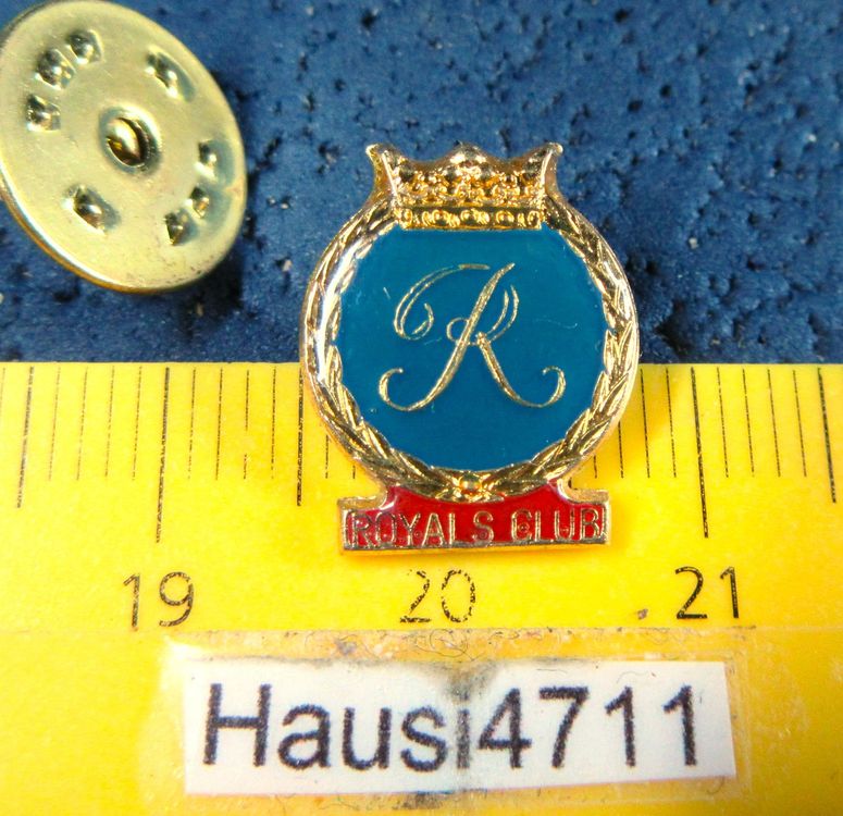 ROYAL'S CLUB SCHMUCK-PIN GOLDIG KLEIN-FEIN KÖNIGLICH (Gebraucht) in Ettingen für CHF 9.95 – mit ...