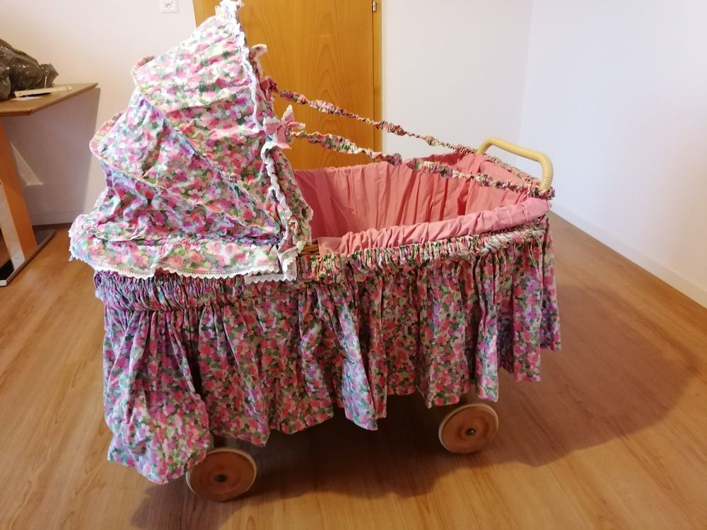 Nostalgischer Stubenwagen mit Zubehör (Gebraucht) in Mandach für CHF 10 ...