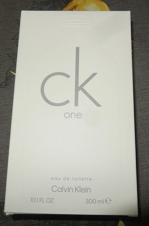 Calvin Klein CK One Eau de Toilette für Damen/Herren - 300ml (Neu und originalverpackt) in ...