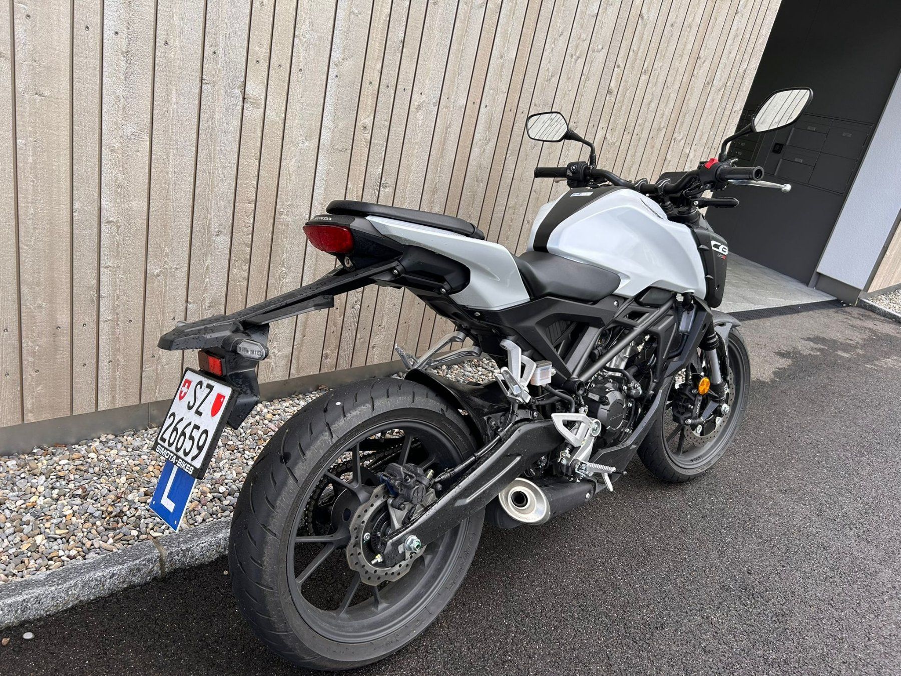 Honda CB125R, Jg. 2025, top Zustand, ab MFK (Neu (gemäss Beschreibung)) in Luzern für CHF 4300 ...