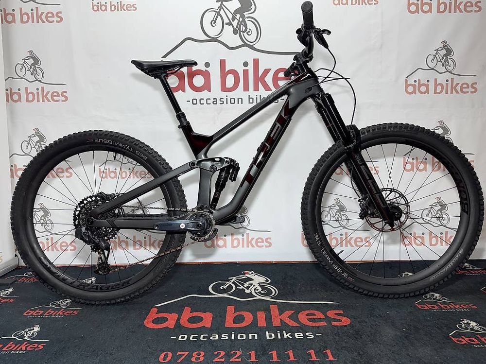 Trek Slash 9.8 GX AXS,AB Service!Komplett Carbon!NP: 8400.- | Kaufen auf Ricardo