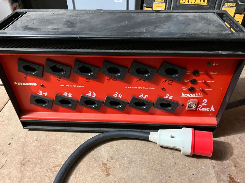 Strand Tempus 10A Dimmer aus Theaterbeleuchtung 4x | Kaufen auf Ricardo