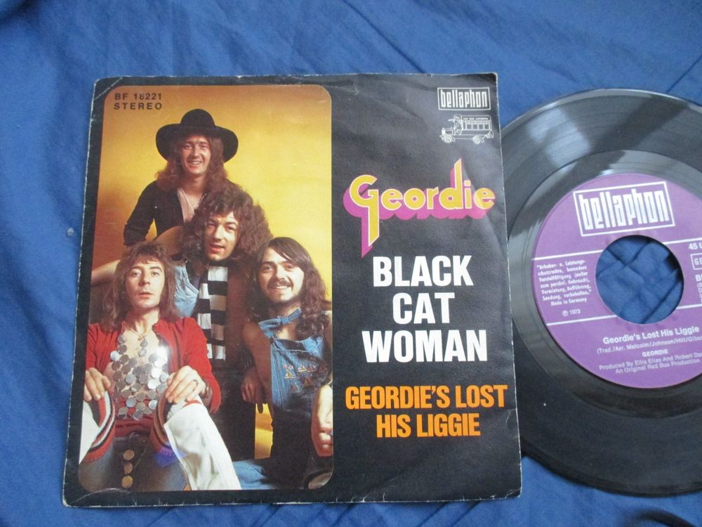 Geordie : Black Cat Woman (Gebraucht) in Colombier NE für CHF 5 – mit ...