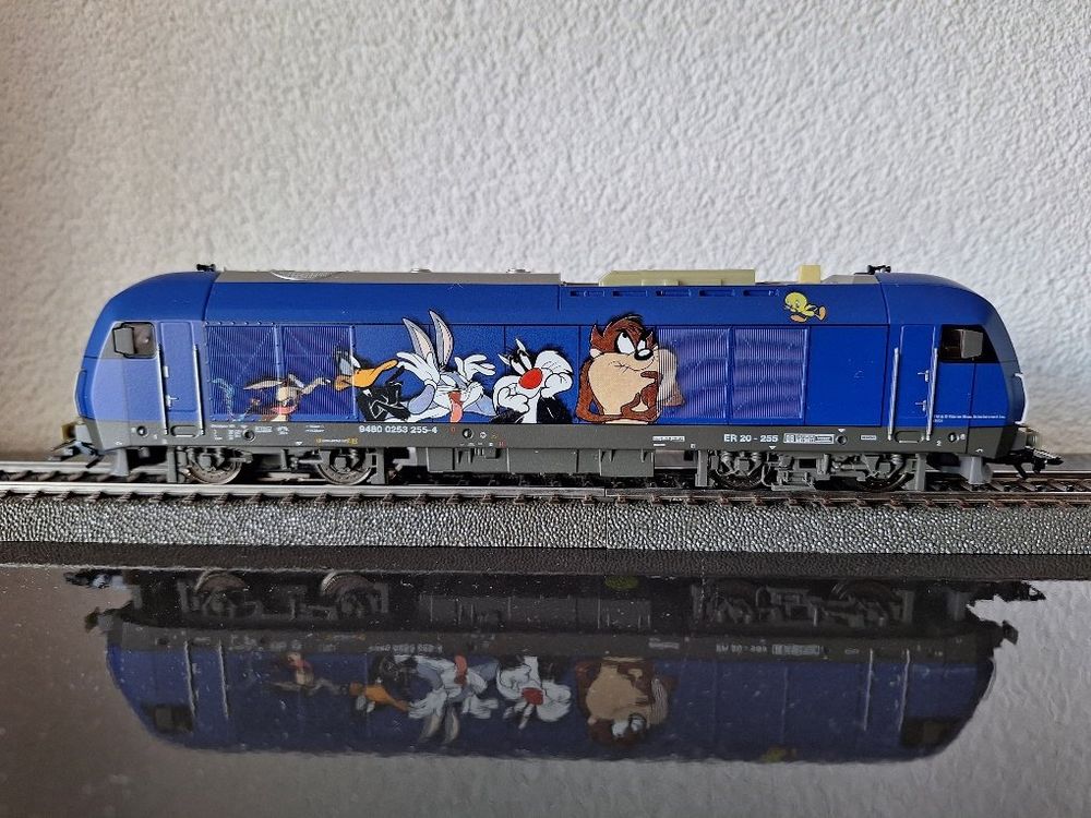 Märklin Digital HO 36847. Locomotive "Looney Tunes " (Neu und ...