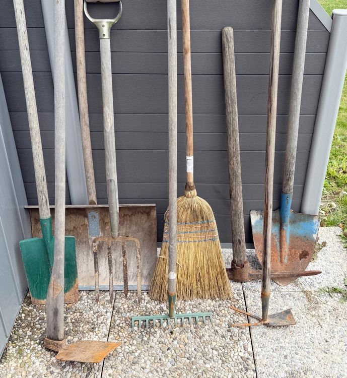 Gartenwerkzeug Set (Gebraucht) in Gerlafingen für CHF 169 – nur Abholung auf Ricardo kaufen