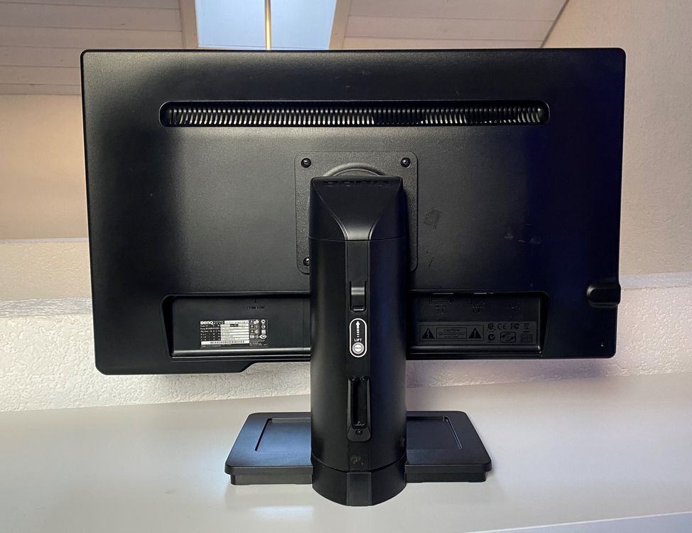 Benq Gaming Monitor 120hz Full HD 24 Zoll (Gebraucht) in Kleindöttingen ...