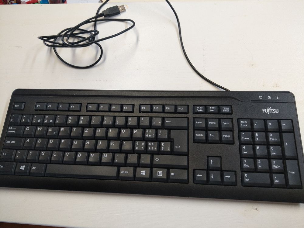 Fujitsu Keyboard Black USB German Layout QWERTZ (Gebraucht) in Dierikon ...