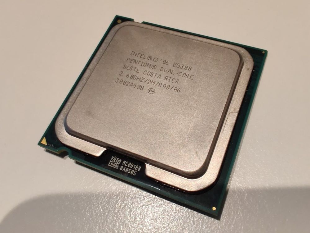 Intel Pentiun DualCore E5300 | Kaufen auf Ricardo