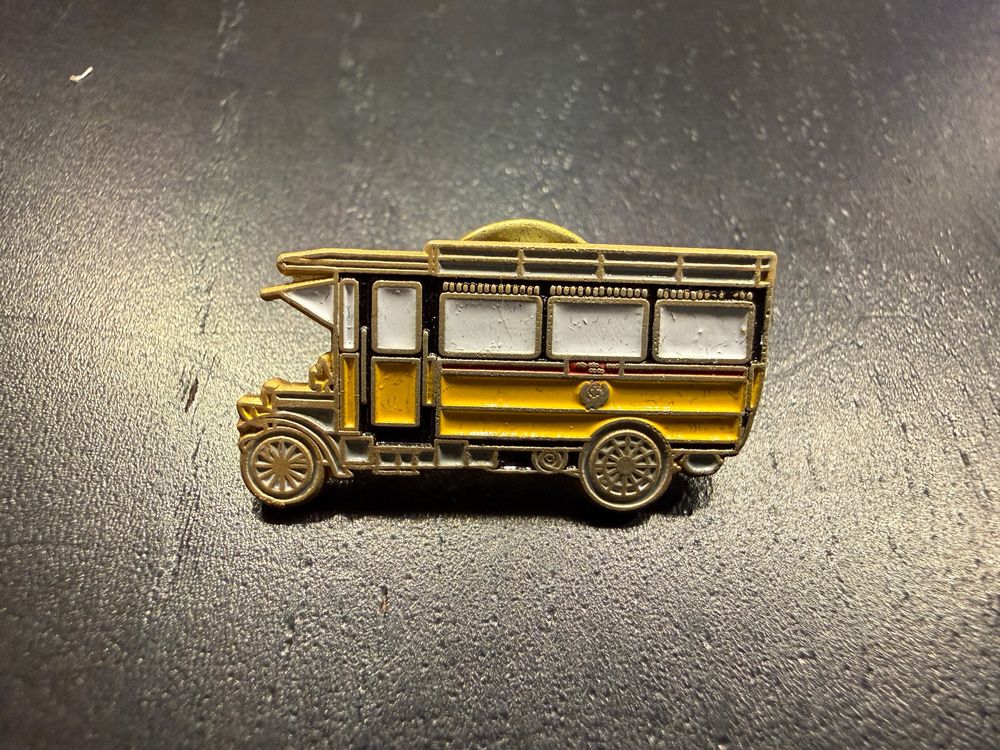 Seltener Oldtimer-Bus Anstecker Pin - Gelb/Weiss, Top! (Gebraucht) in ...