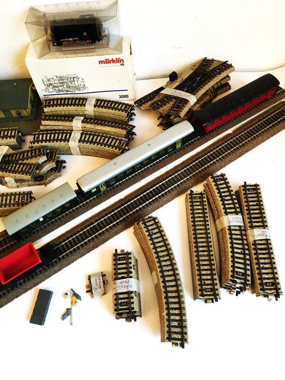 Märklin Teile für Bastler, DLok 3000, 2Trafos, 6 Wagons usw. (Gebraucht ...