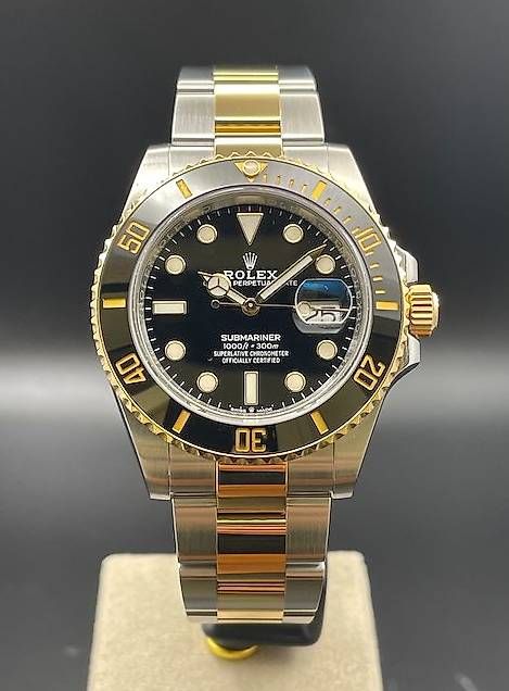 Rolex Submariner Date 41 Acc.Oro new nuovo 126613LN Full set (Neu und ...