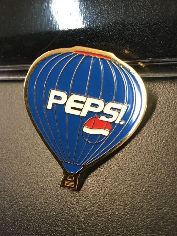 Pin Ballon Pepsi (Gebraucht) in Lützelflüh-Goldbach für CHF 1.6 – mit ...