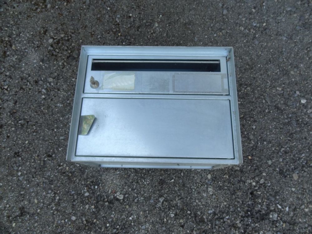 Briefkasten / Milchkasten mit 2 Schlüsseln - gemäss Bilder | Kaufen auf ...