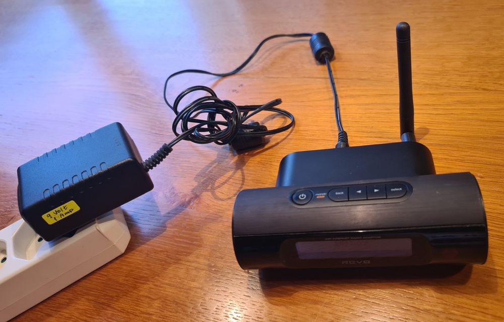 RevO Mondo WiFi Internet Radio Adapter (Gebraucht) in Moosseedorf für ...