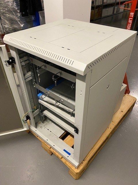 Rack EDV Server (Gebraucht) in Worb für CHF 265 – mit Lieferung auf ...