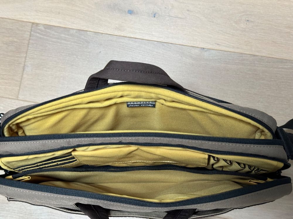 Crumpler Laptop/Notebook Tasche Chester Squander | Kaufen auf Ricardo