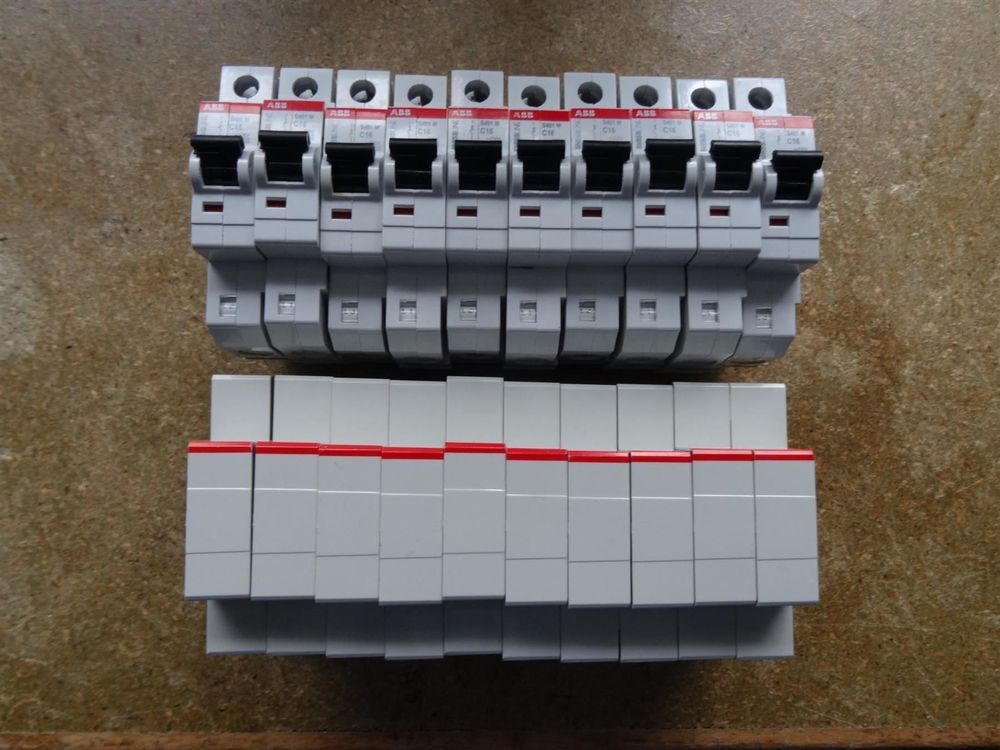 10 LS ABB Smissline 16A C m.Stecksockel (D'occasion) à Lupfig pour CHF ...
