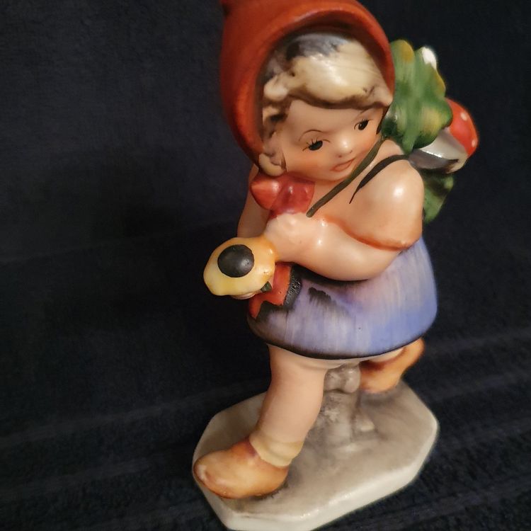 Friedel Figur, Mädchen mit Rucksack - Pilzsammlerin | Kaufen auf Ricardo