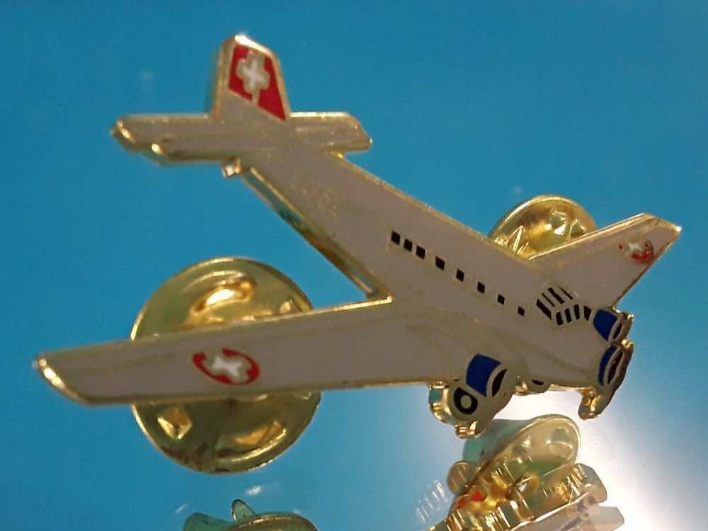 JUNKERS JU-52 ___ Flugzeug Pin ___ (Gebraucht) in Uerikon für CHF 7 ...