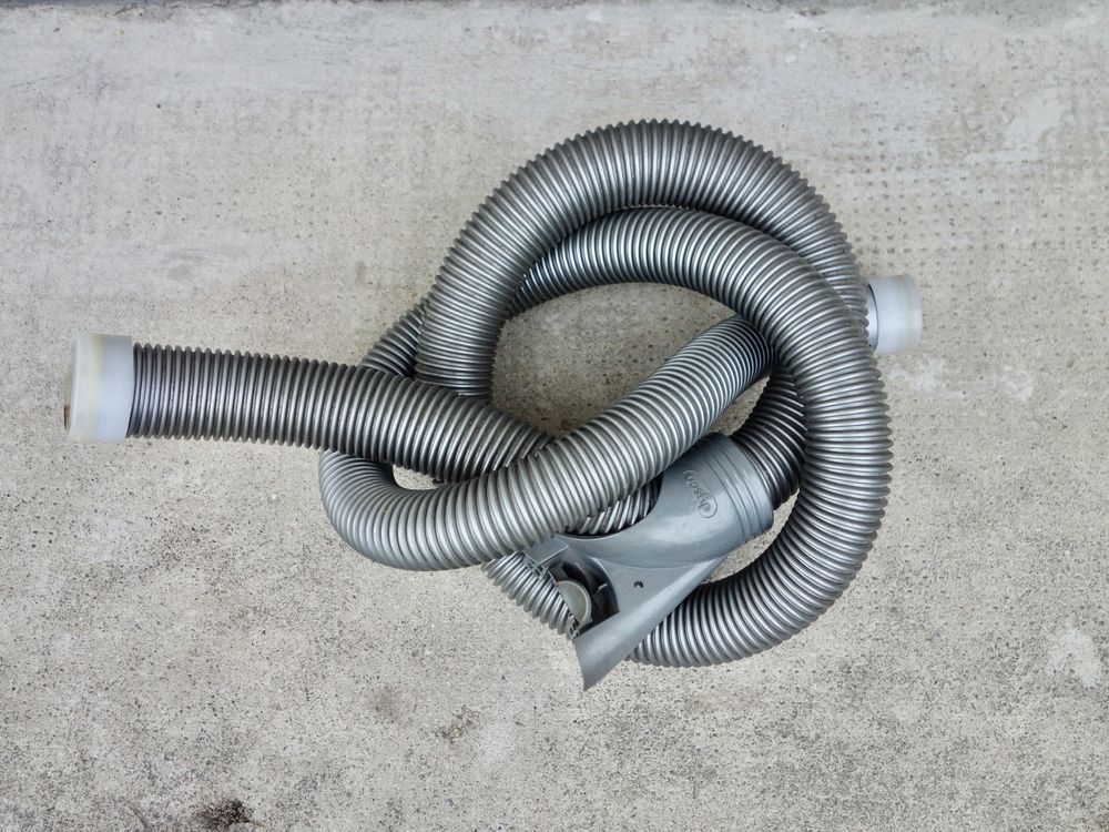 DYSON DC08 Staubsauger Ersatzteil Schlauch (Gebraucht) in Kerzers für ...