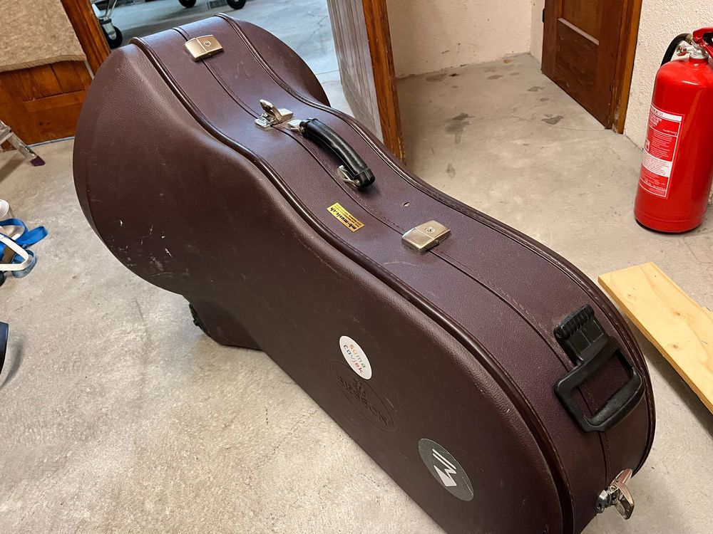 Koffer für Tuba Besson Sovereign BE982 mit Rad (Gebraucht) in basel für ...