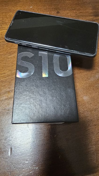 Samsung Galaxy S10 128 GB (Gebraucht) in Zürich für CHF 82 – mit Lieferung auf Ricardo kaufen