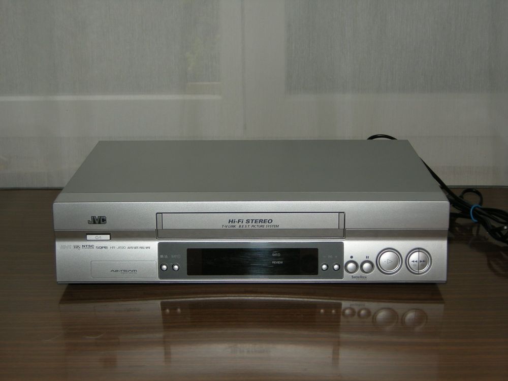 Videorecorder VHS JVC HR-J690 #Inkl. HDMI Adapter | Kaufen auf Ricardo