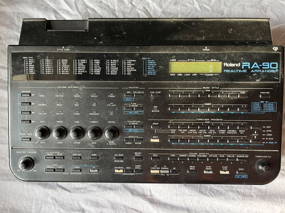 Roland RA-90 Realtime arranger (Gebraucht) in Gudo für CHF 38.5 – mit ...