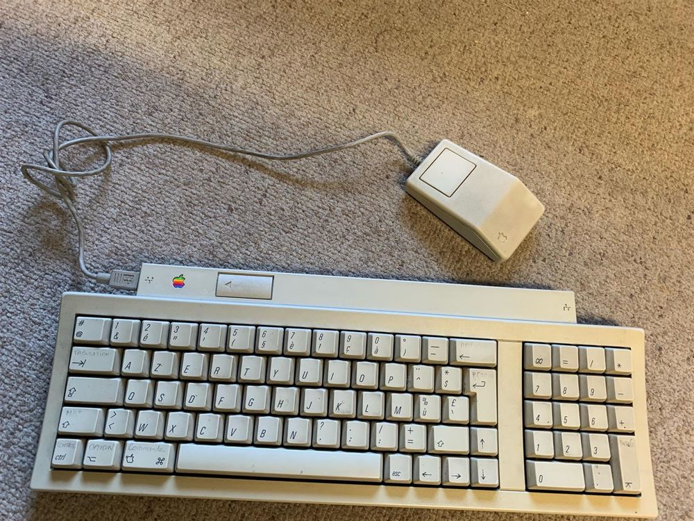 Macintosh Keyboard II Vintage mit Maus | Kaufen auf Ricardo
