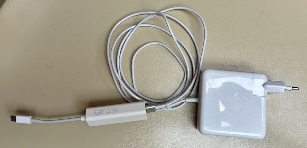 Apple Ladegerät mit MagSafe 2 über Adapter USB-C Anschluss (Gebraucht ...