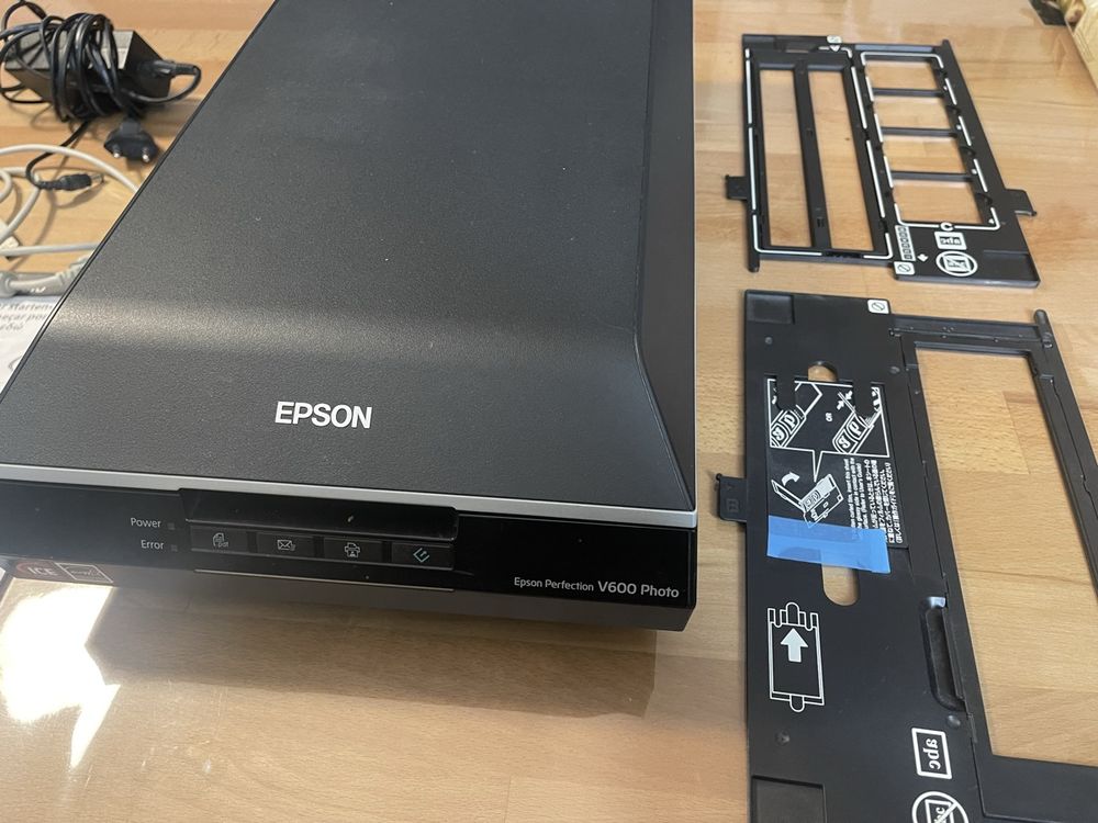 Epson V600 Photo Scanner | Kaufen auf Ricardo