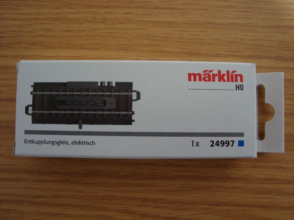 4 x Märklin Entkupplungsgleis 24997 (Neu und originalverpackt) in ...