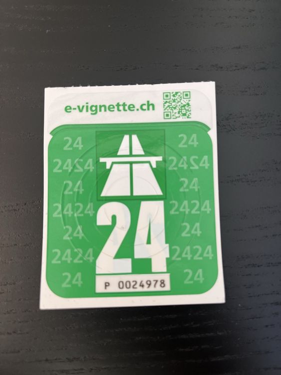 Vignette autoroute 2024 (Neu und originalverpackt) in Territet für CHF 31 – mit Lieferung auf ...
