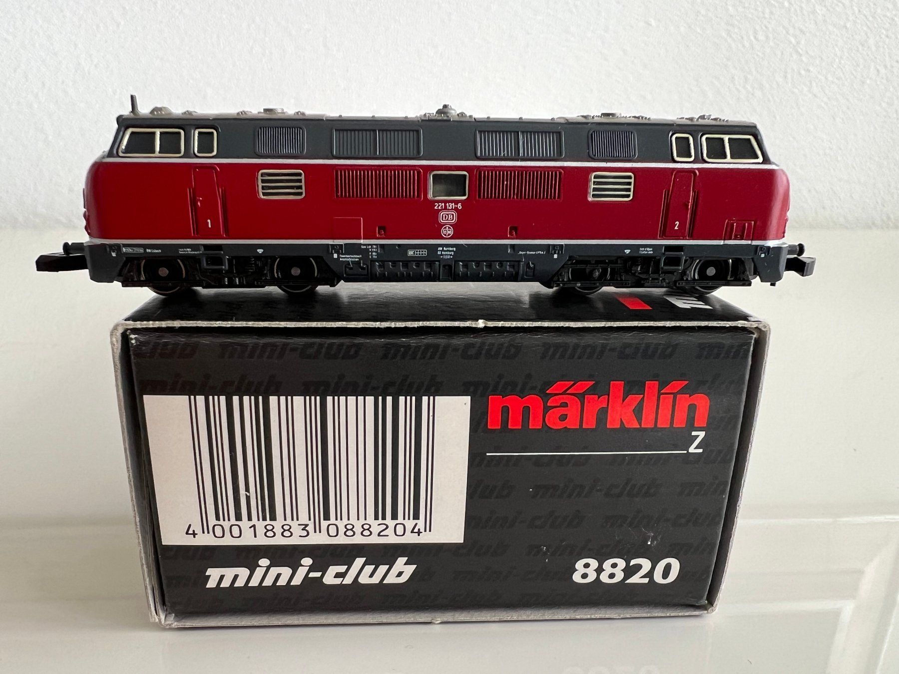 Märklin Z 8820 mini-club Diesellok V200 BR 221 Topzustand! (Gebraucht ...