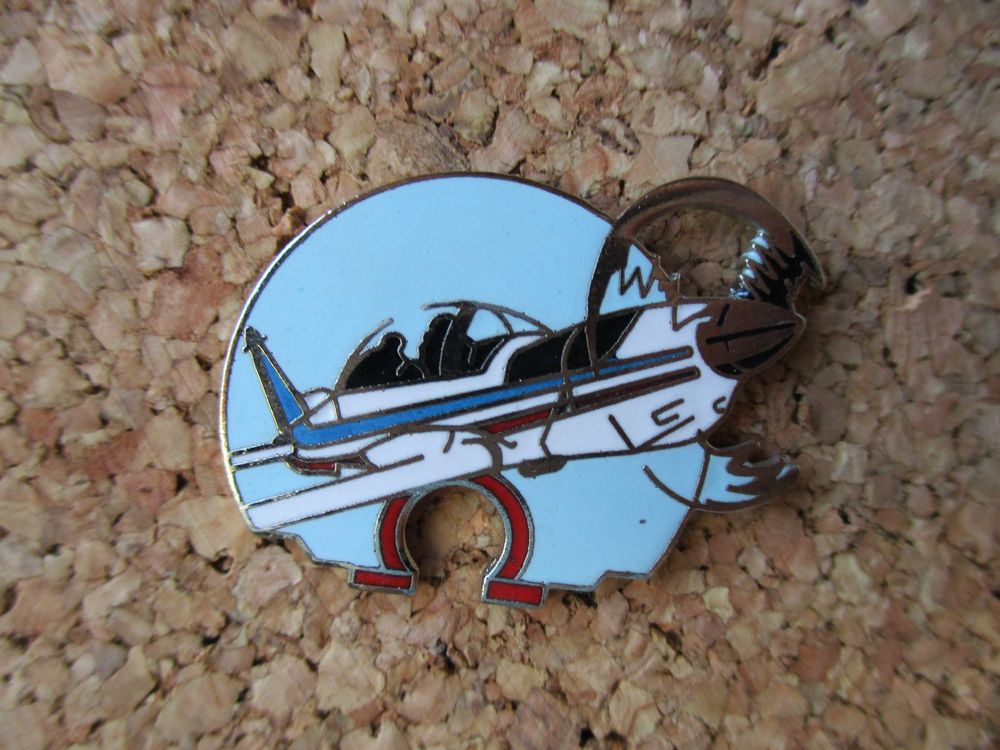Omega Uhr Piper Flugzeug Pin (Neu (gemäss Beschreibung)) in Felsberg für CHF 0.5 – mit Lieferung ...