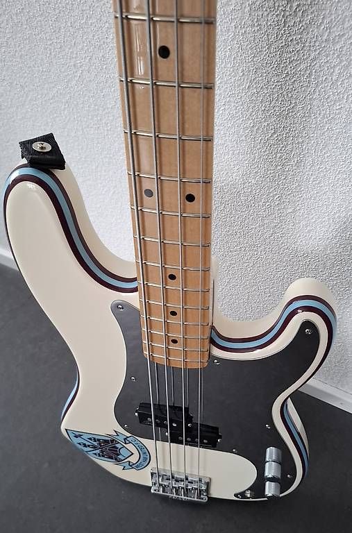 Fender Steve Harris Precision Bass Olympic White (Gebraucht) in Schötz ...