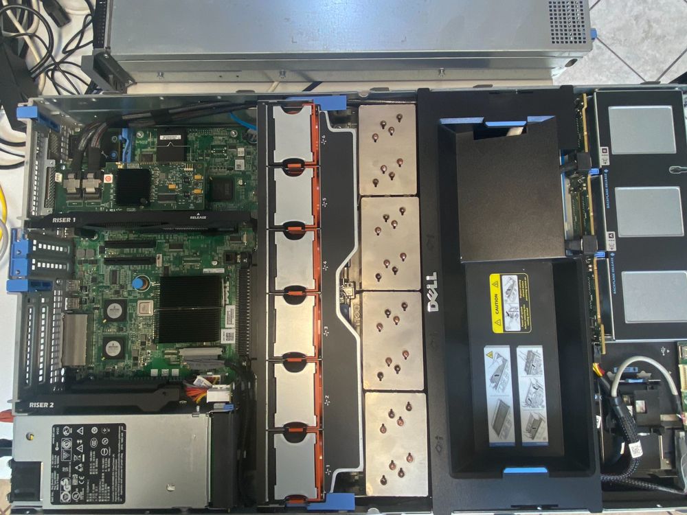 Dell PowerEdge R810 (Gebraucht) in Zizers für CHF 80 – mit Lieferung ...