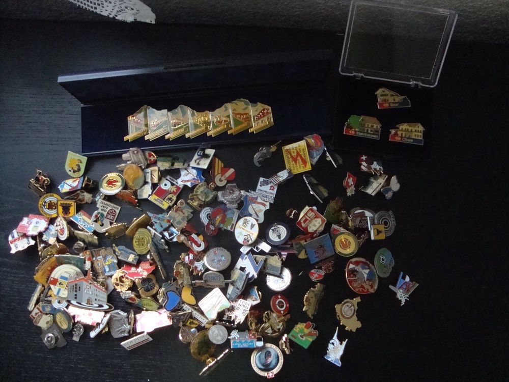 142 Pins (Gebraucht) in Kriens für CHF 30 – mit Lieferung auf Ricardo ...