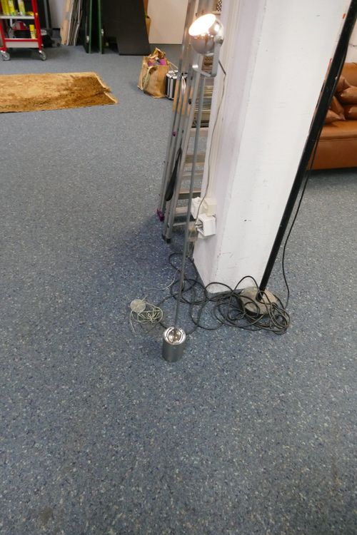 Leselampe bzw. Stehlampe mit Spot (Gebraucht) in Bern für CHF 25 – nur ...