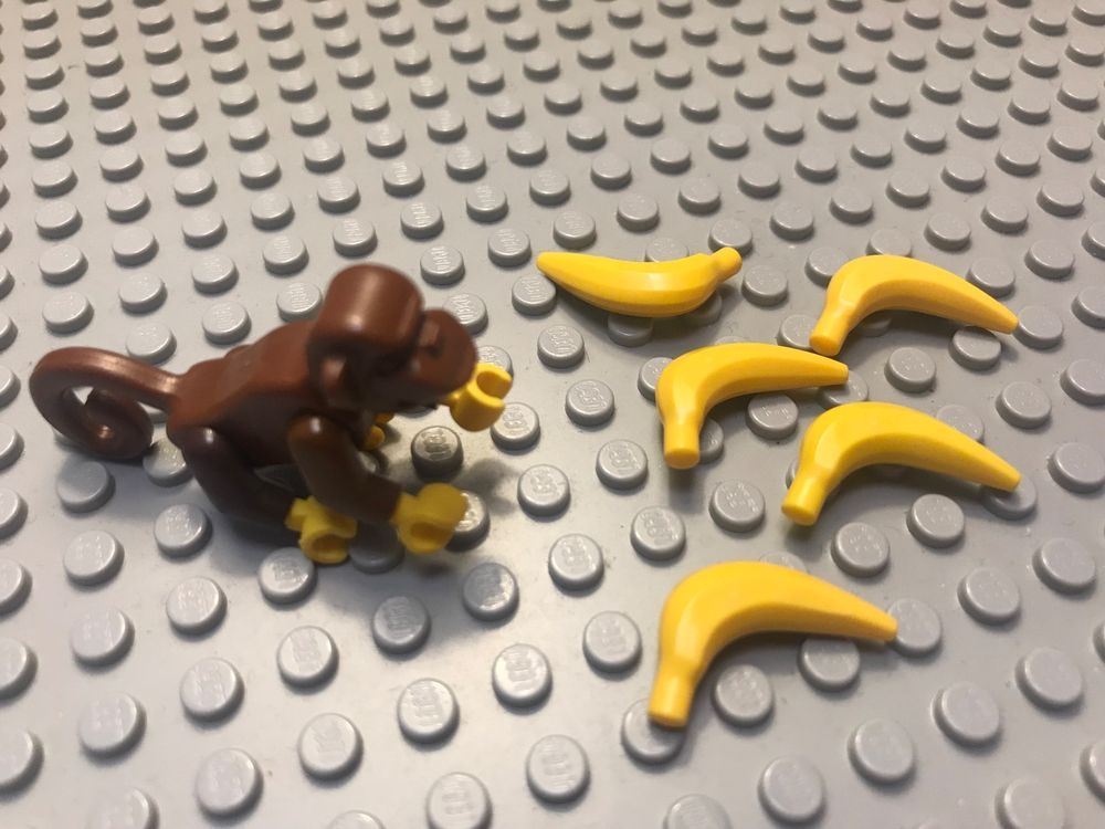 Lego Affe mit Bannane (Gebraucht) in Basel für CHF 7 – mit Lieferung ...
